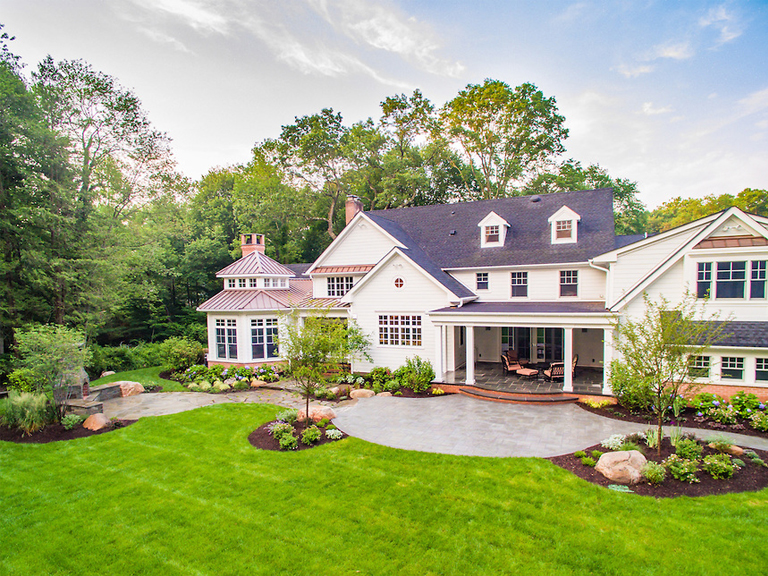 About Us | Landscape Design Company | NJ, NY & DE | RIVERSTONE